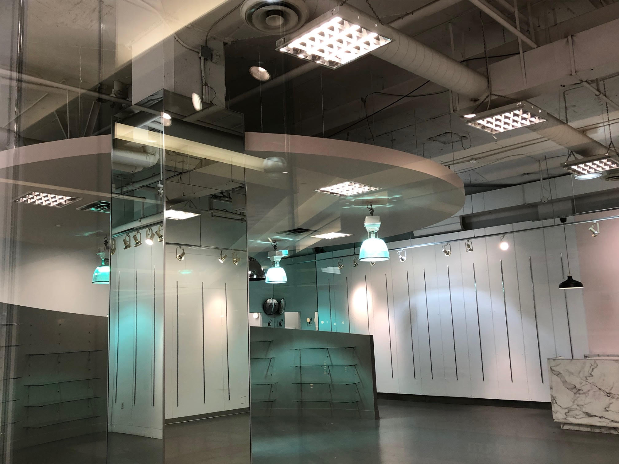 595 Bay St, Toronto, ON Unit S-01A -2 | popshop