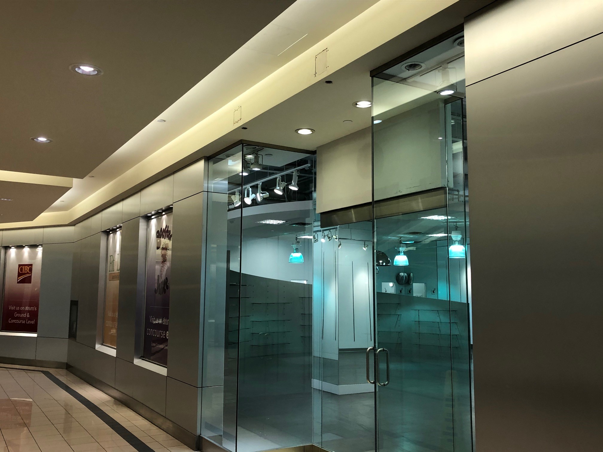 595 Bay Street, Toronto, ON, Canada | popshop