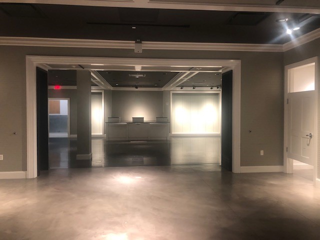 122 Hawthorn Center | popshop